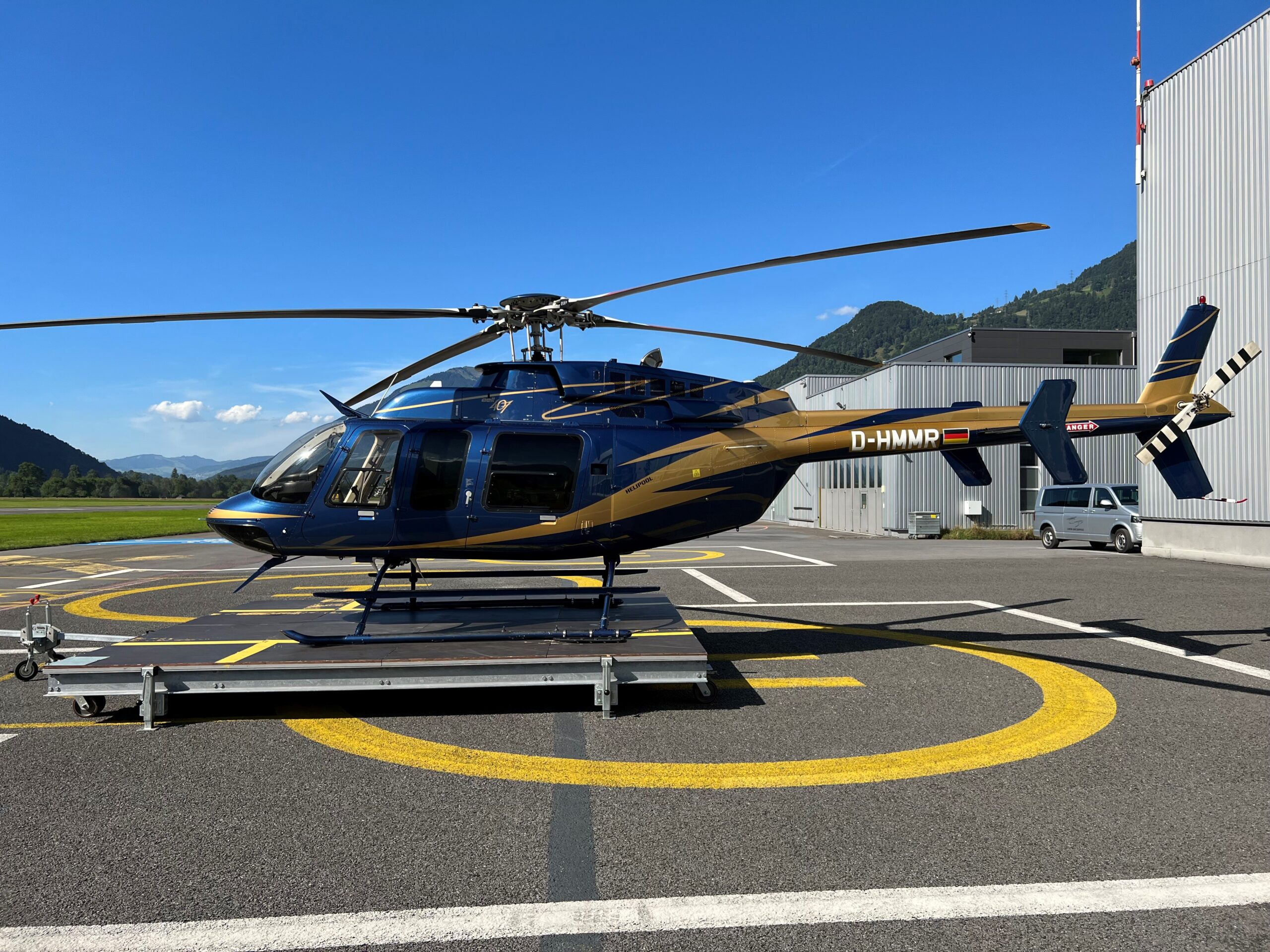 2010 BELL 407 - Helipool